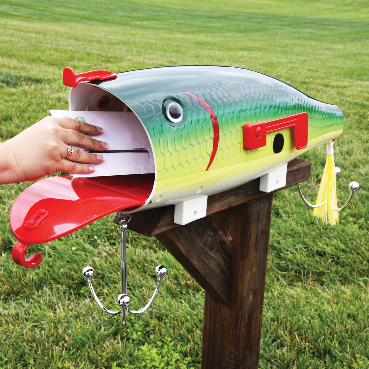 Fishing Lure Mailbox – GreatBigStuff.com